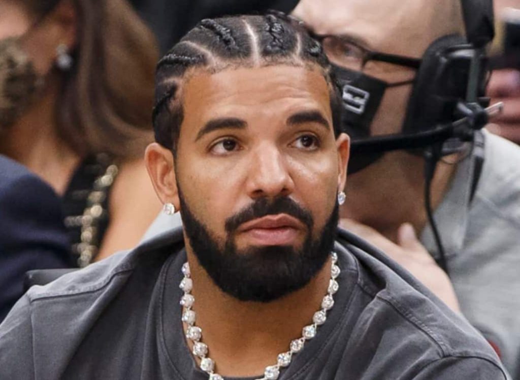 Rapper Drake Announces Date For His 2023″It’s All a Blur” tour - sradio5